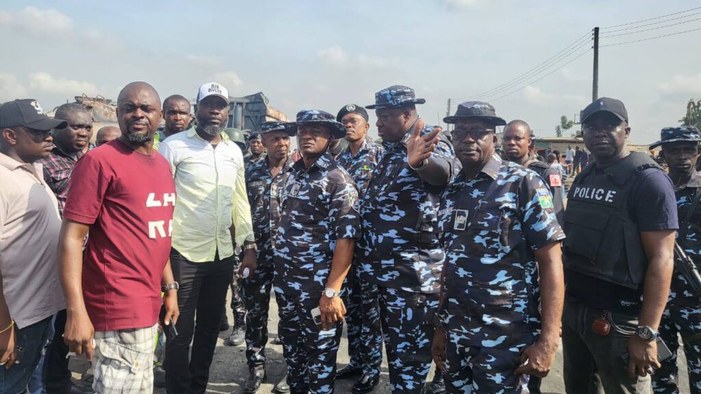 RIVERS STATE POLICE RESPOND TO EAST-WEST ROAD TANKER EXPLOSION - The ...